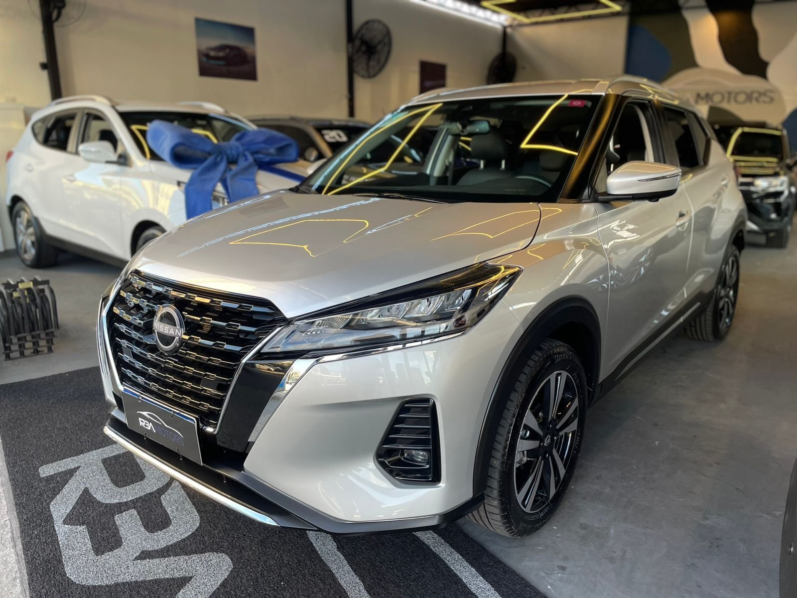 KICKS EXCLUSIVE CVT - RBA Motors